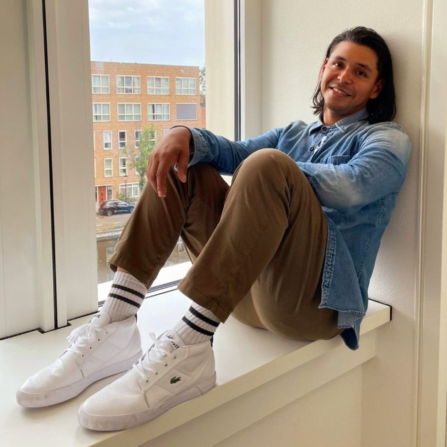 ADAM CASTILLEJO – HIV stigmafighter